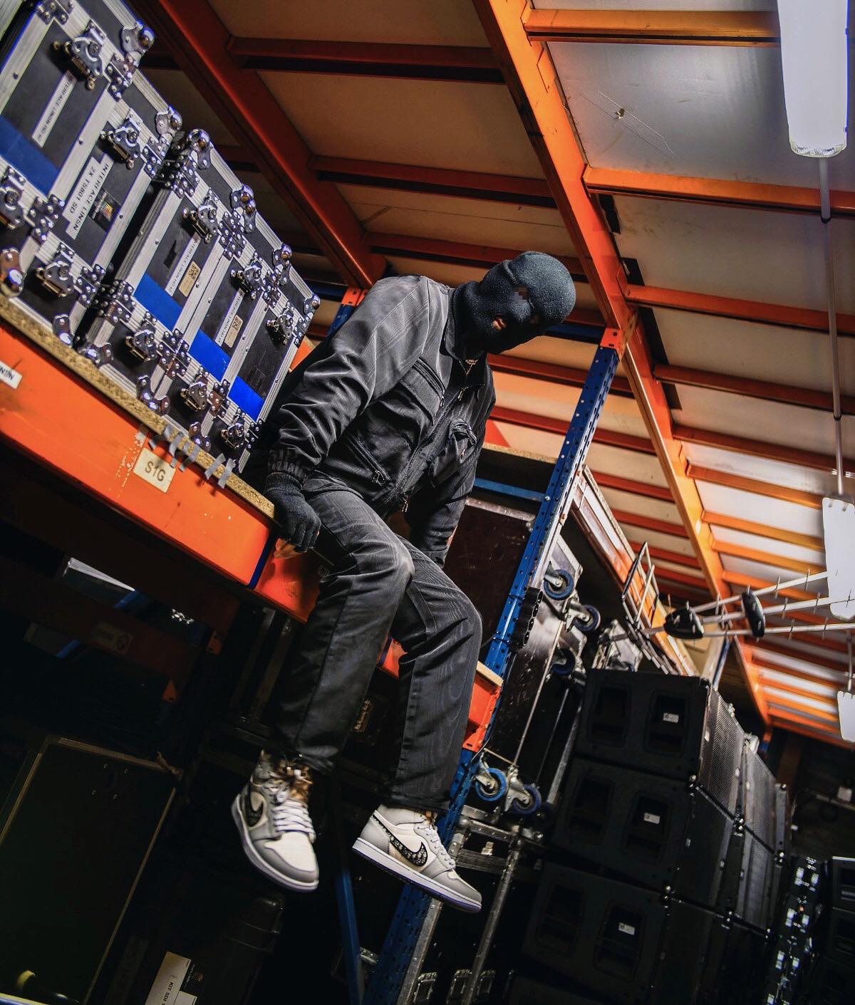 Malaa sort l'Illegal Mixtape 3 sur Confession ! - Hands UP électro