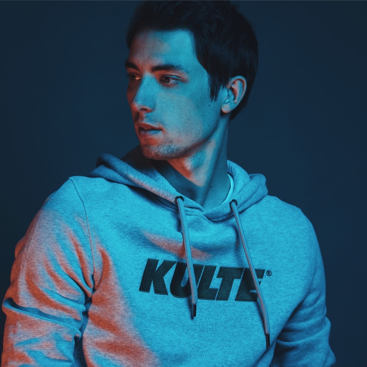 Charles J signe la seconde release du label Nuances Records - Hands UP ...