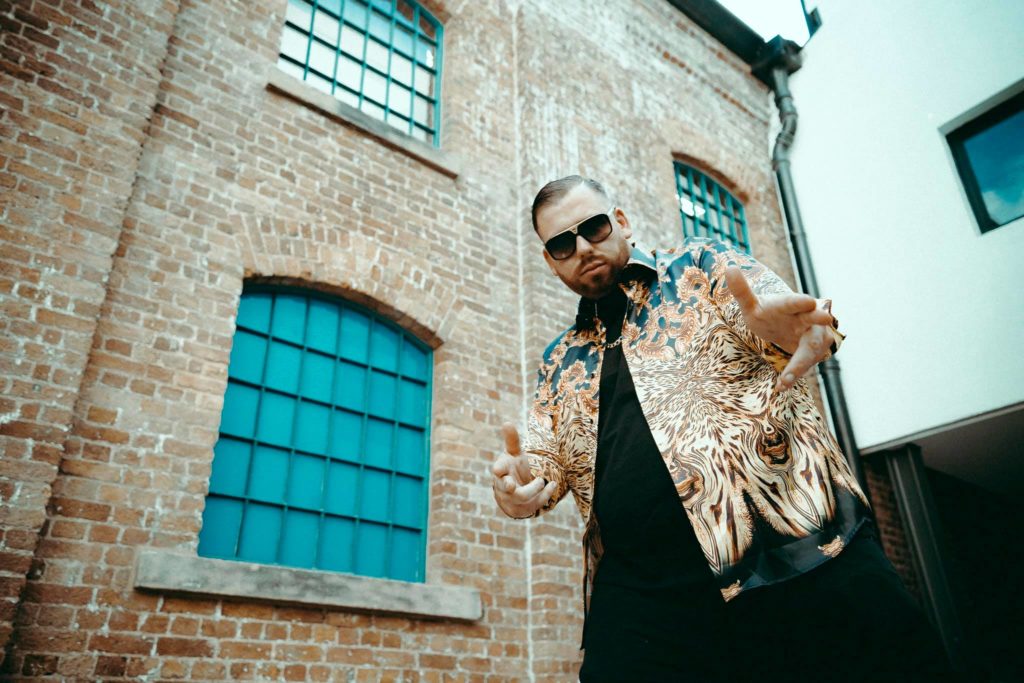 Majestic remet "Rasputin" de Boney M au goût du jour ! - Hands UP électro